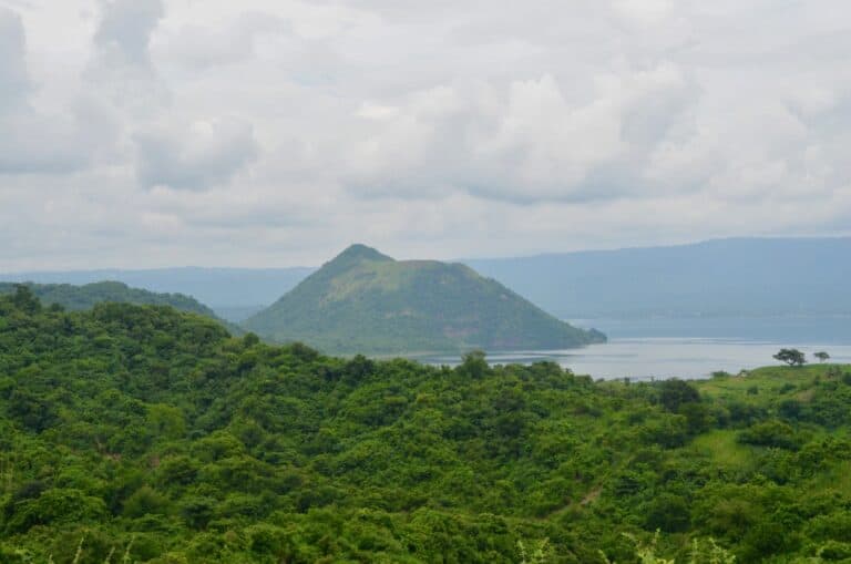 Mount Taal, The World’s Smallest Active Volcano - Go Backpacking