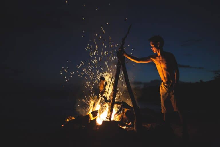 Perfect Bonfire Checklist: What You Should Bring - Go Backpacking