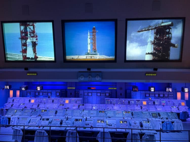 Top Kennedy Space Center Attractions - Go Backpacking