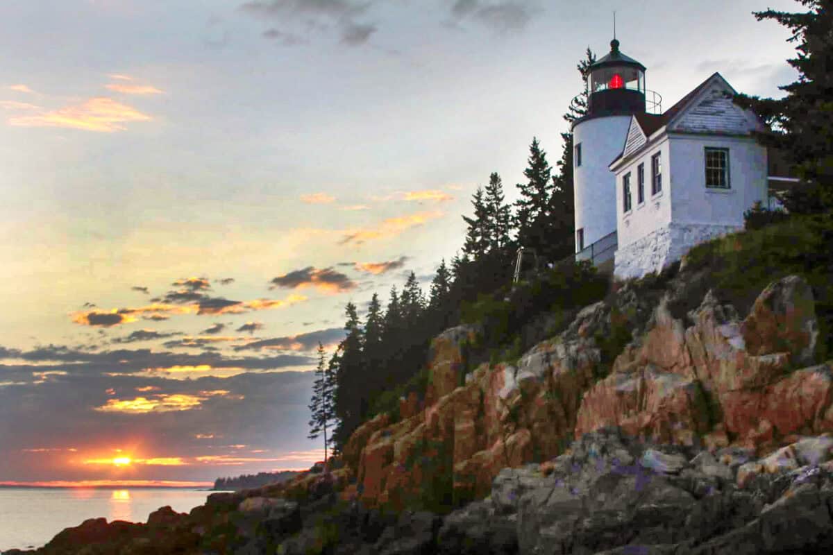 15 Best Maine Lighthouses To Visit by Land and Sea