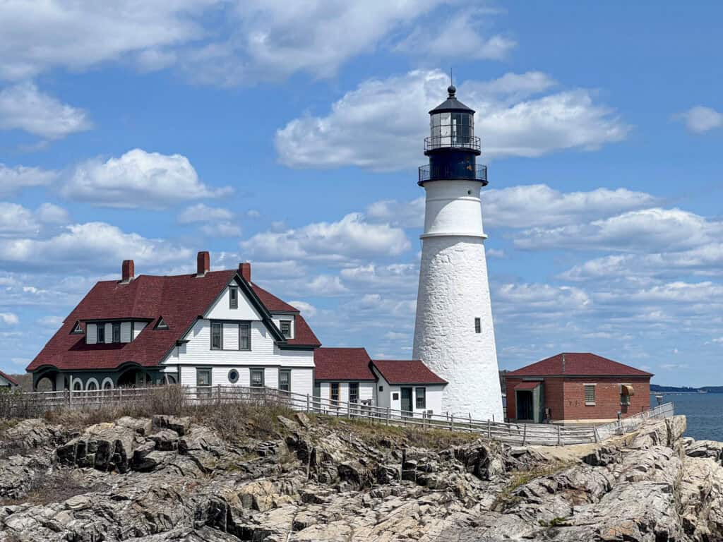 15 Best Maine Lighthouses To Visit by Land and Sea