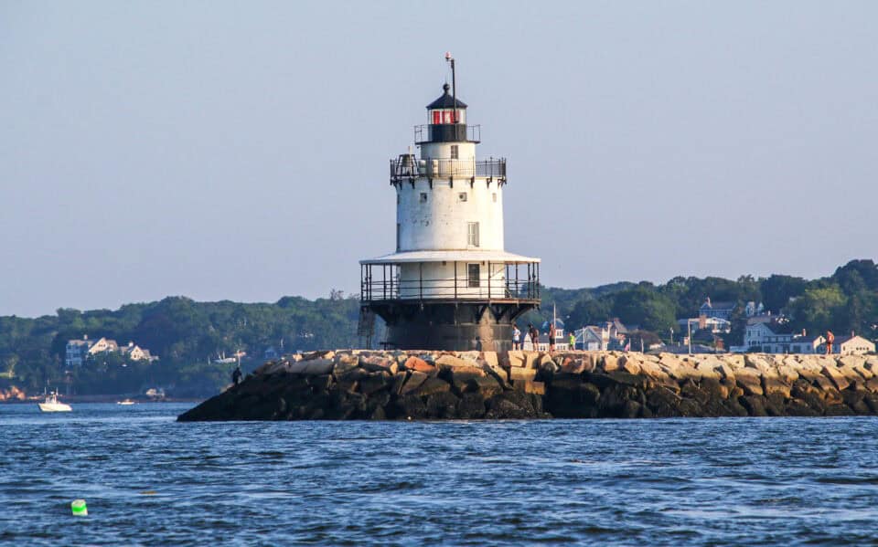 15 Best Maine Lighthouses To Visit by Land and Sea