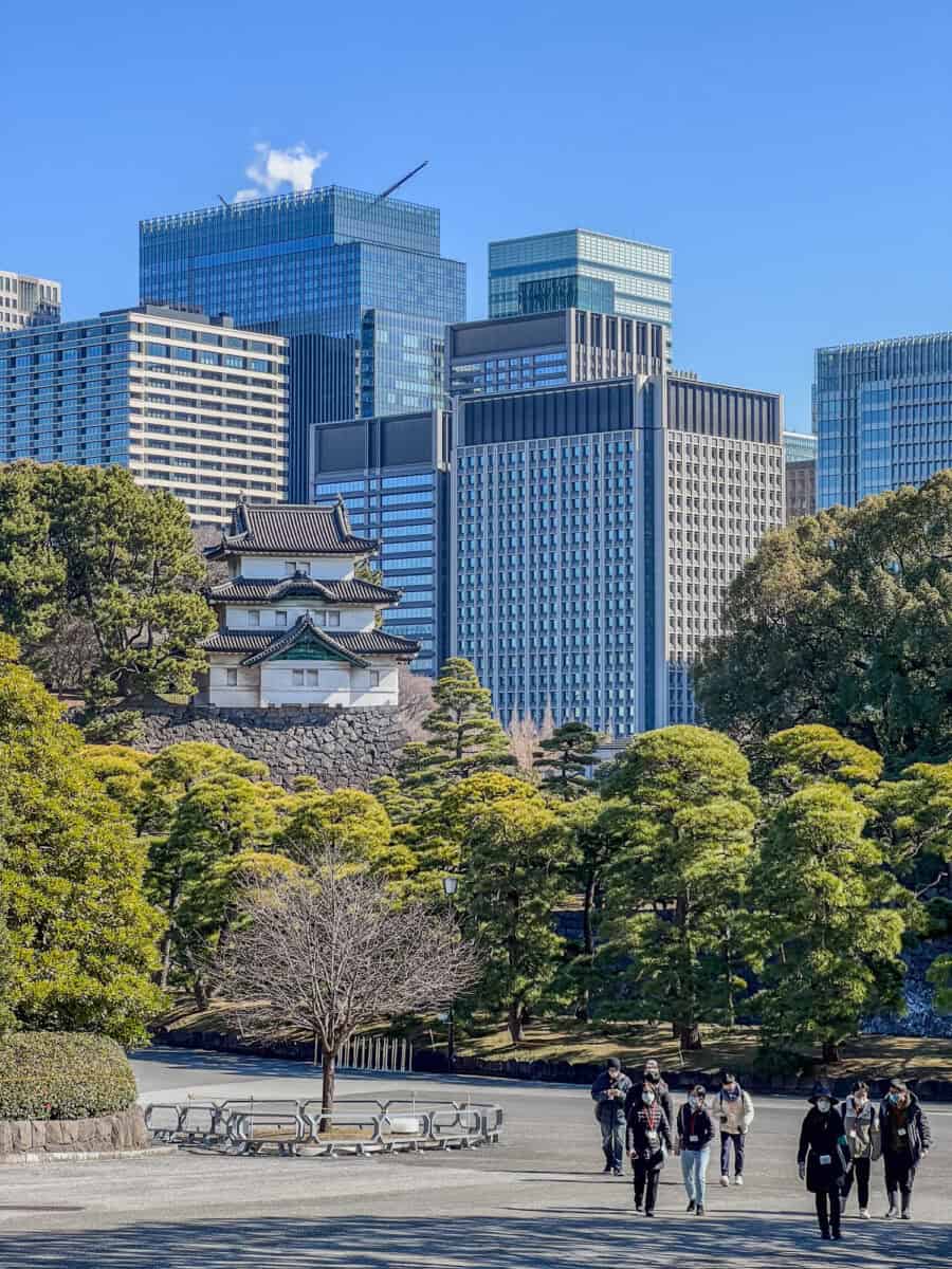 Tour the Imperial Palace in Tokyo for Free - Go Backpacking